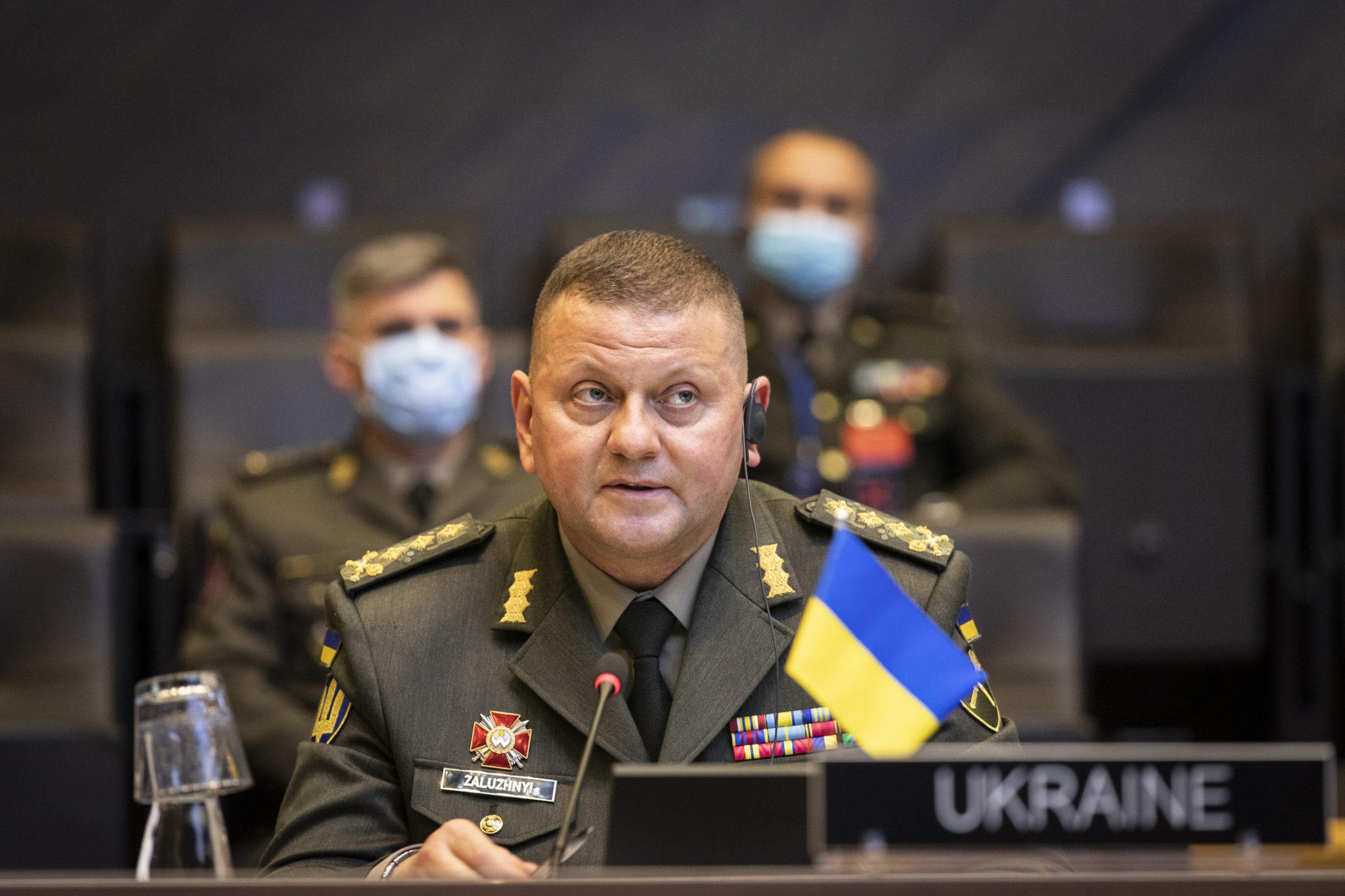 Showdown Ukraine: DOD says Russia building up defenses at border: Putin ...