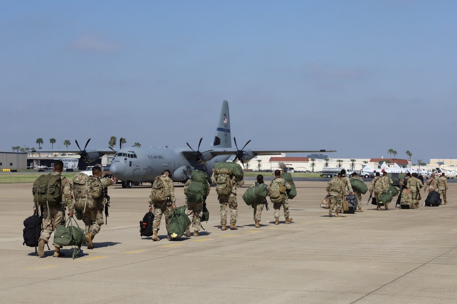 Texas Sends More National Guard Troops to El Paso Border – Soldier of ...