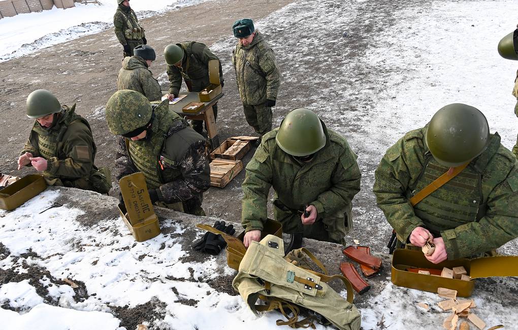 Putin ‘Frenemy’ Kadyrov Sends 300 Chechen Special Purpose Forces to ...