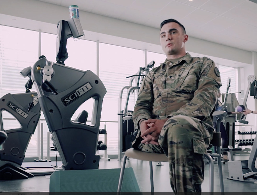 Trapped Inside a Tank, This Soldier Cut Off His Own Leg to Save the ...