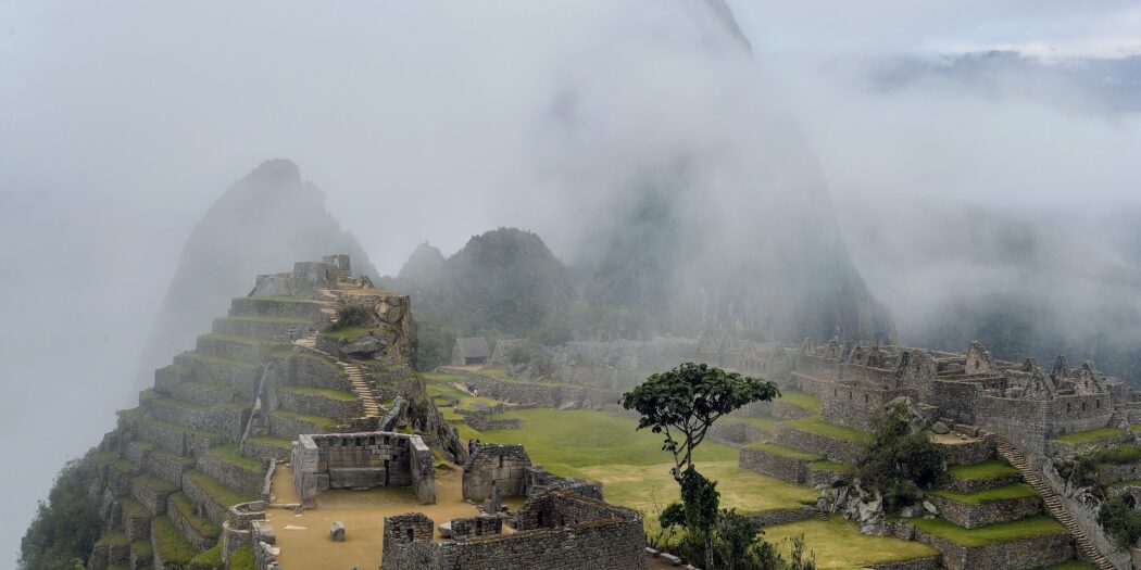 The ‘Shining Path’ Guerrilla Group Emerges Again in Peru – Soldier of ...